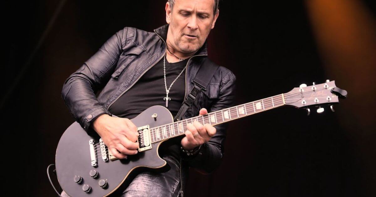 "I Want to Give Cancer The Finger!"- Def Leppard Guitarist Vivian ...