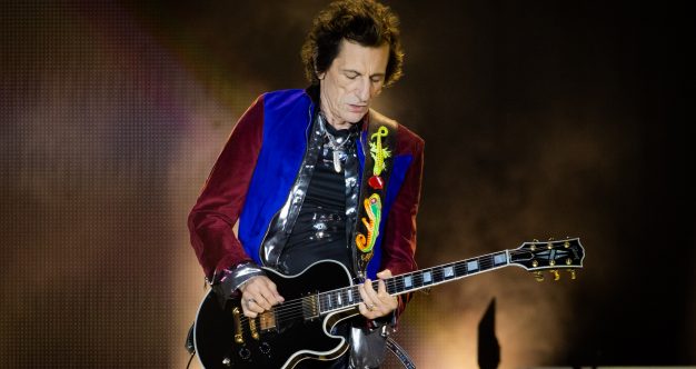 November Is Lung Cancer Awareness Month; Here Are 5 Celebrities Who ...