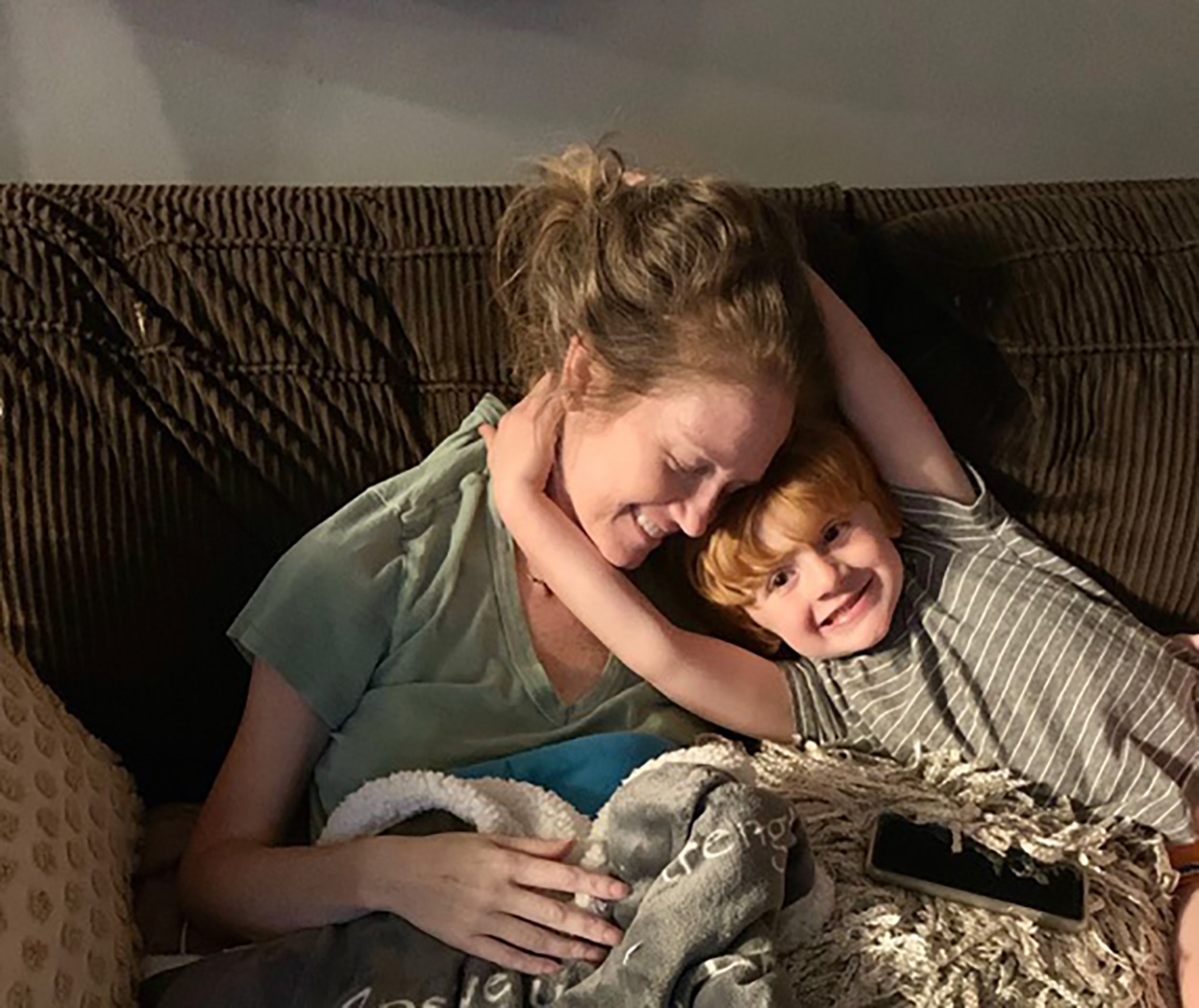 FOX Anchor Lindy Thackston, 41, Candidly Opens Up to SurvivorNet About ...