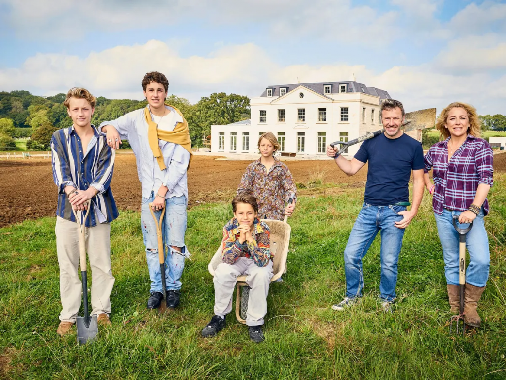 UK TV Star Sarah Beeny Announces Breast Cancer Diagnosis