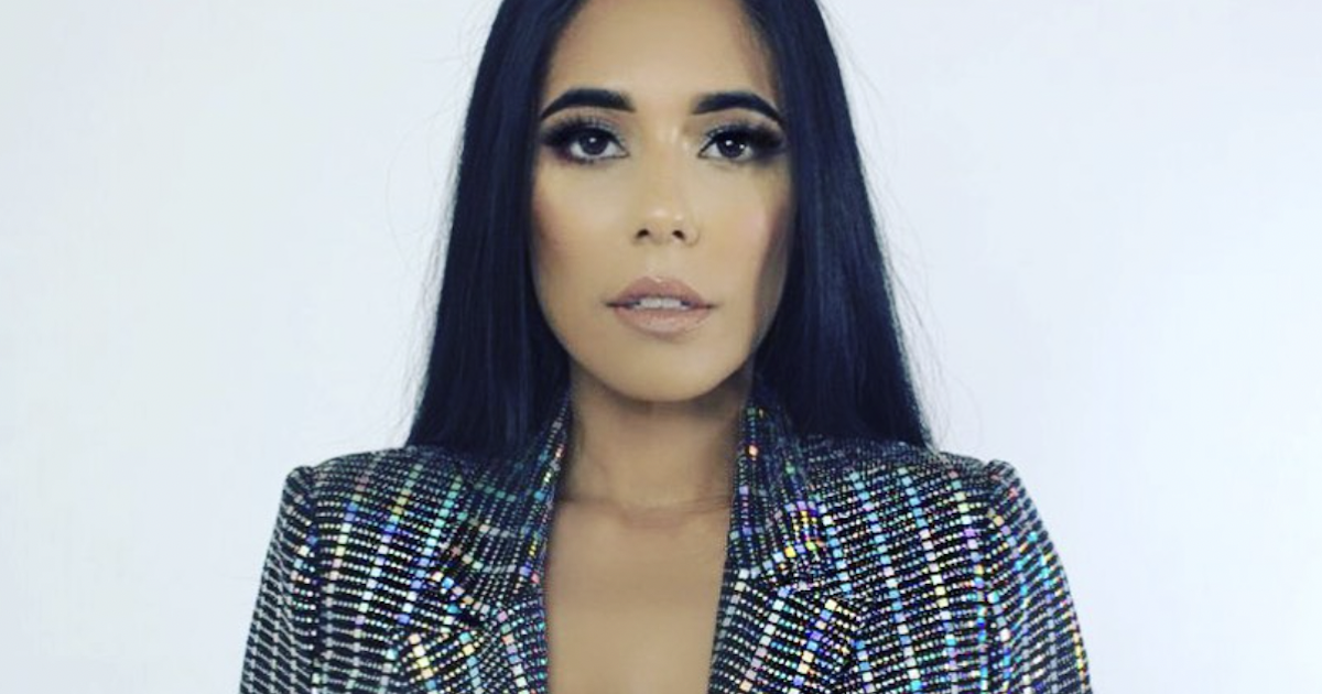 Singer AdELA Shares 'Intense' Story of Friend's Mom's Cancer Diagnosis