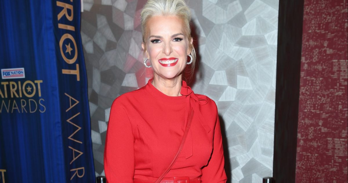 Fox News Meteorologist Janice Dean Battles MS Pain Live on Air