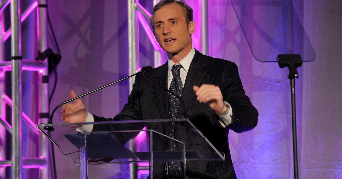 TV Host Dan Abrams Marks 20 Years Since Testicular Cancer Diagnosis