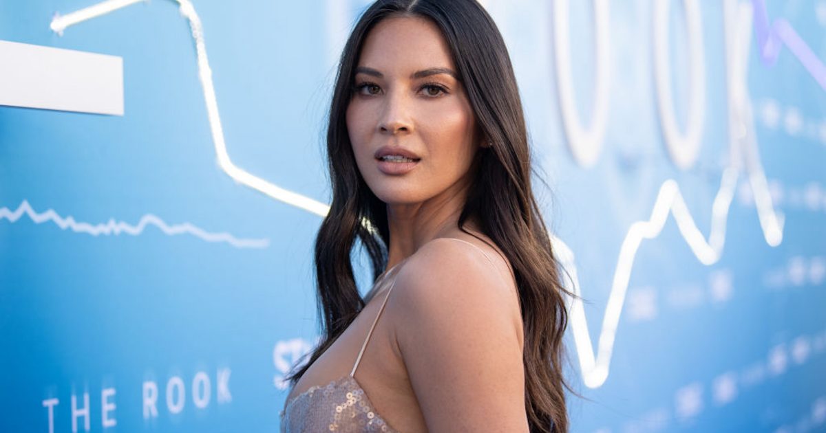 Actress Olivia Munn, 43, Opted for Surgery to Avoid Taking an Estrogen-Suppressing Drug ...