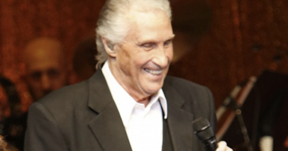 Singer Bill Medley Says Performing After Throat Cancer Was His 'Medicine'